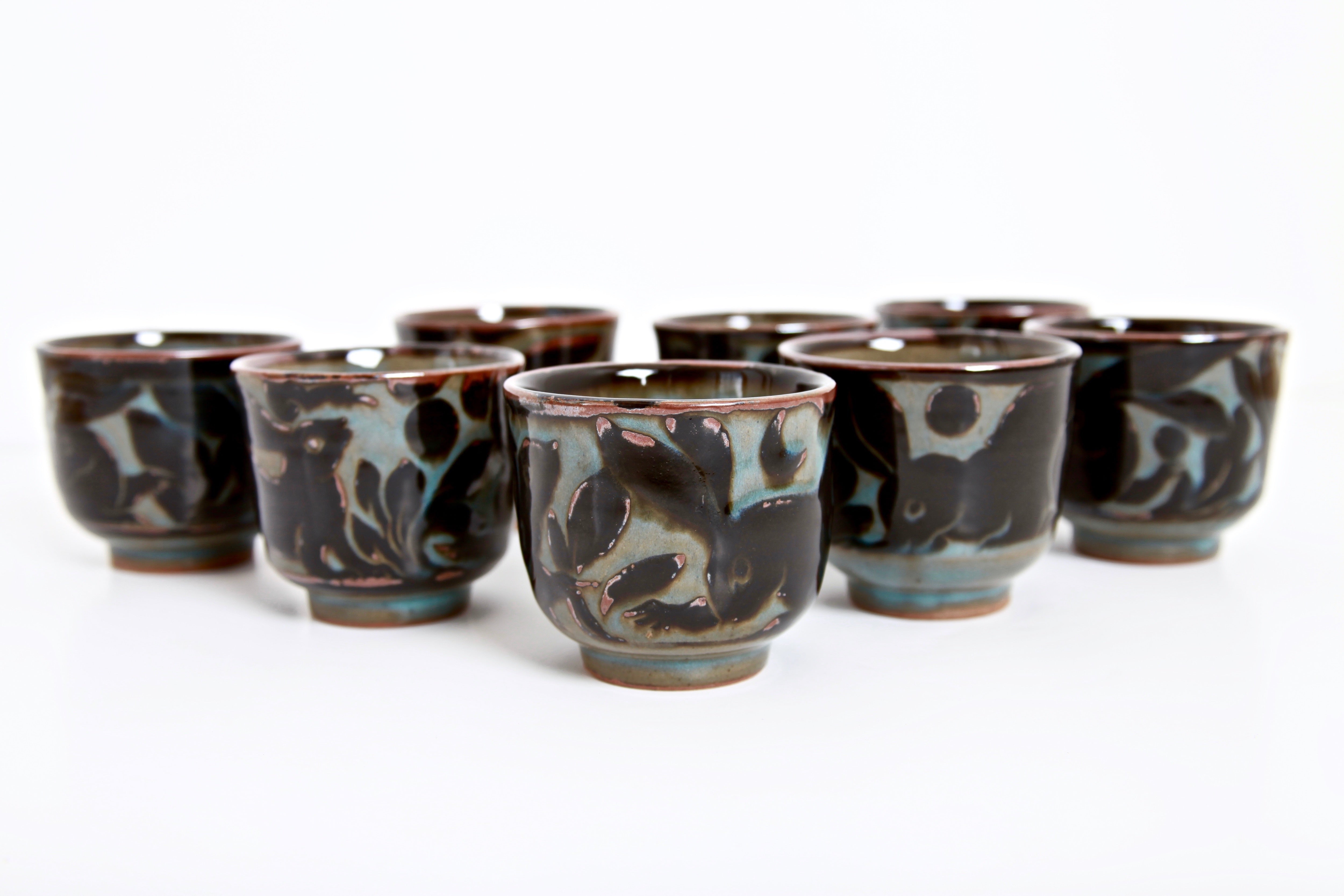 Black Carved Rabbit Yunomi by Miranda Thomas – ShackletonThomas